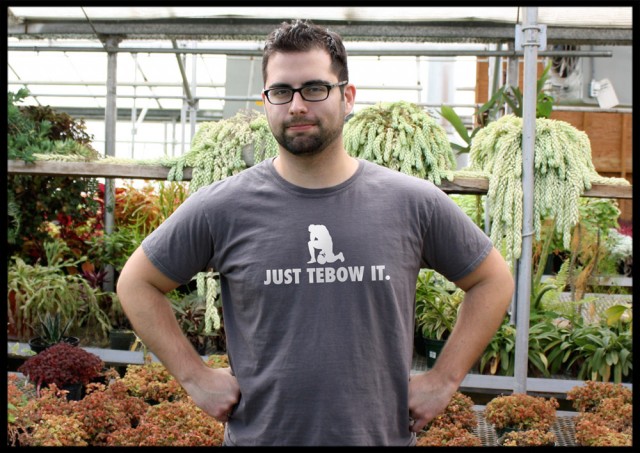 Tebowing t-shirt and funny Jimmy Fallon Video: Just tebow it! - Tee ...